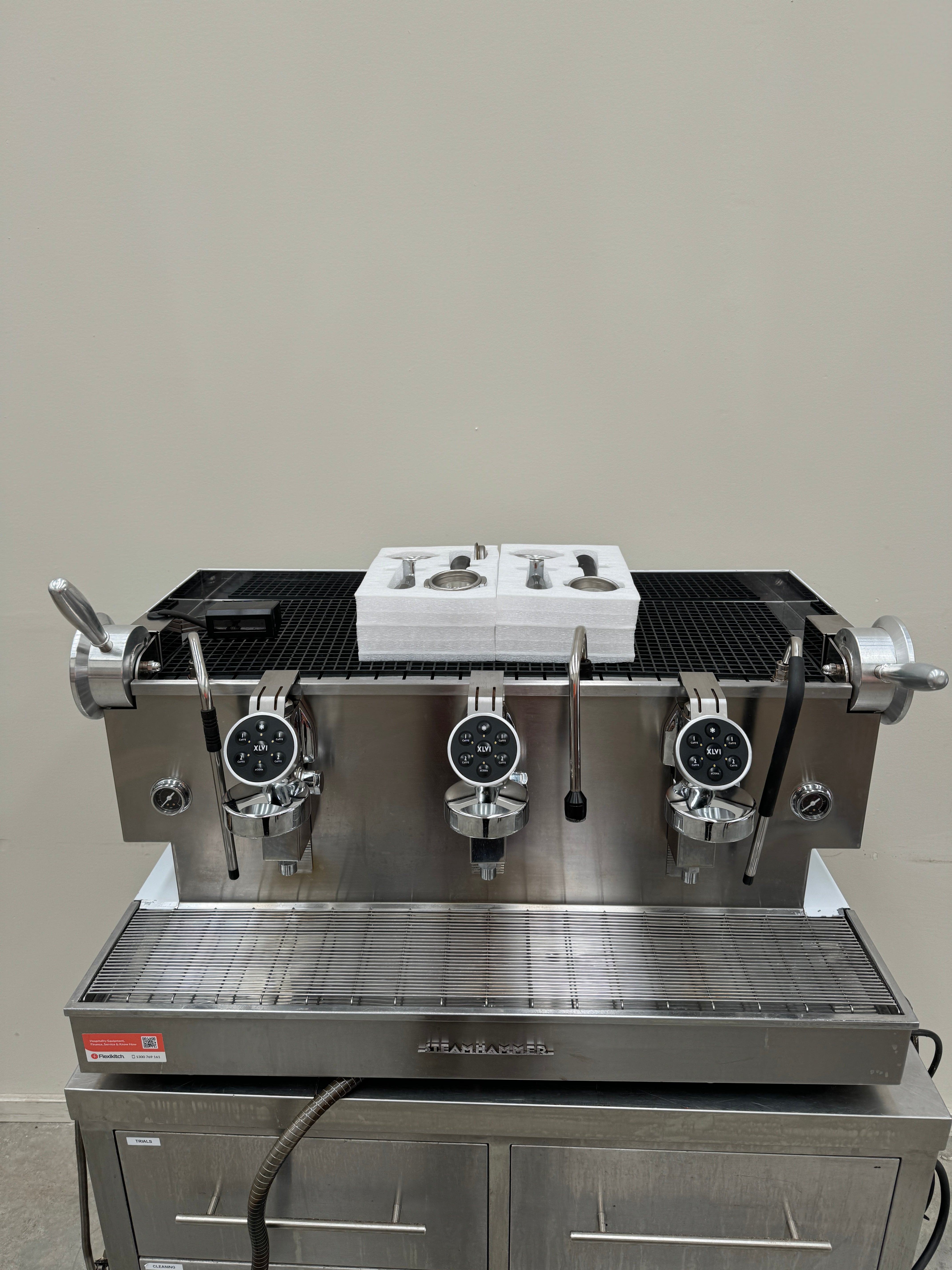 XLVI 3 GROUP STEAMHAMMER COFFEE MACHINE - Flexikitch